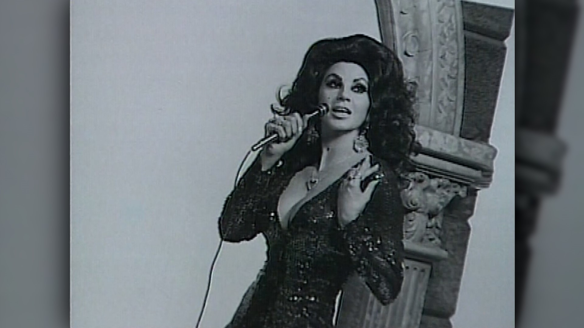 Chris Owens, legendary New Orleans performer passes away | wwltv.com