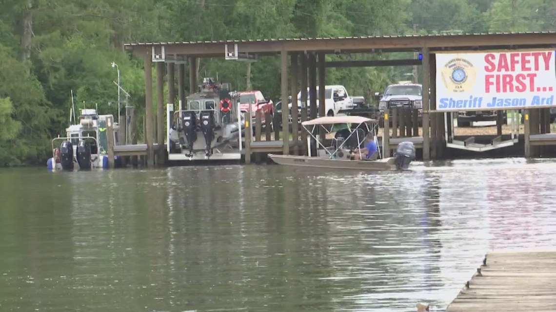 Man and woman killed, 6 injured, in boat crash on Tickfaw River | wwltv.com