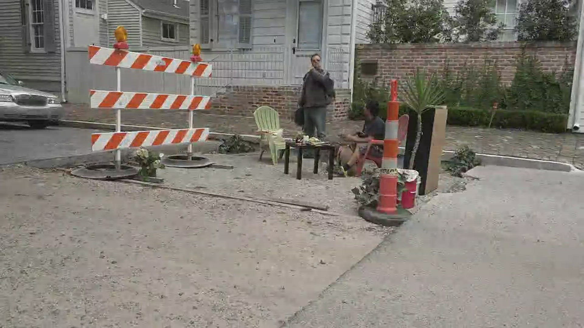 Residents turn Irish Channel pothole into outdoor patio | wwltv.com