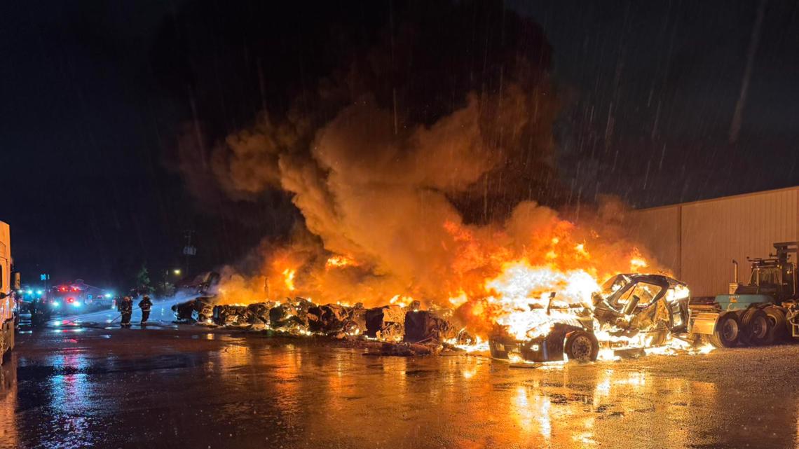 Kenner Fire Department battles blaze with 18-wheeler caps | wwltv.com