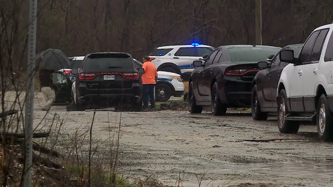 Man dies after being found shot while walking on Michoud Blvd. holding ...