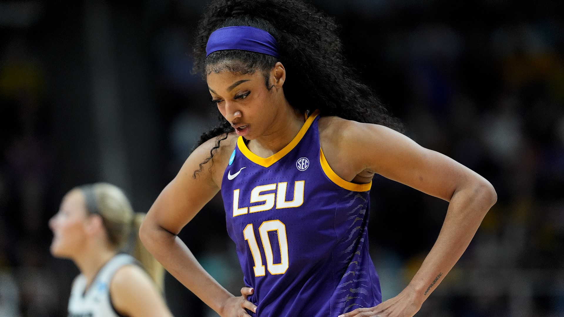 La Governor asks LSU to mandate National Athem attendance or else ...