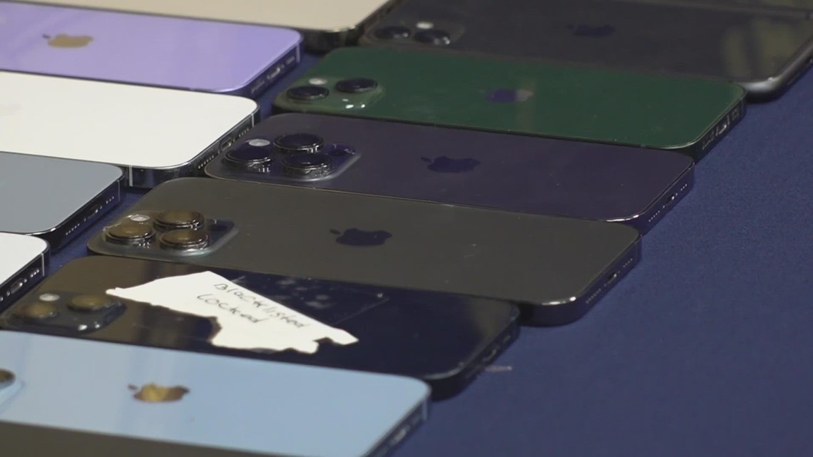 Phones stolen during Carnival being traced to Miami | wwltv.com