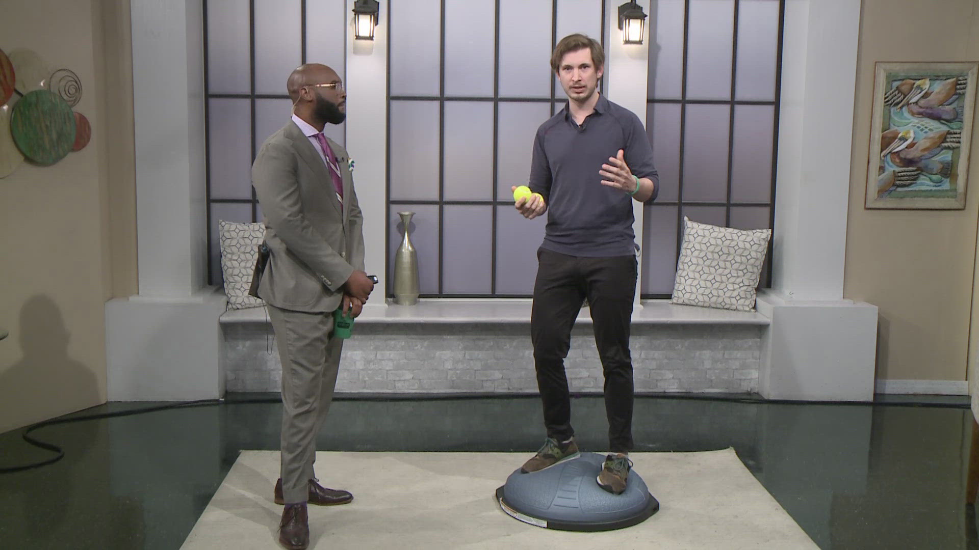 Wellness Wednesday on 4: Catching beads during Mardi Gras parades ...