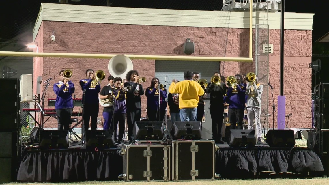 Trombone Shorty hosts annual 'Tunes for Toys' drive and concert | wwltv.com