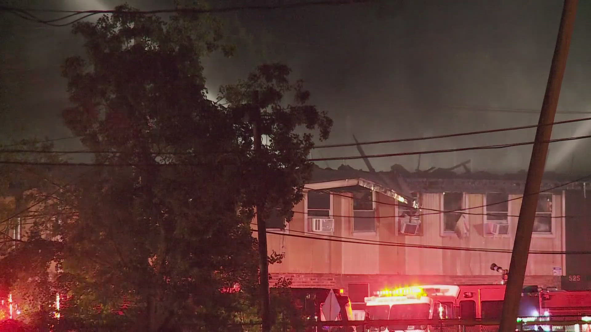 30 people displaced after River Ridge fire | wwltv.com