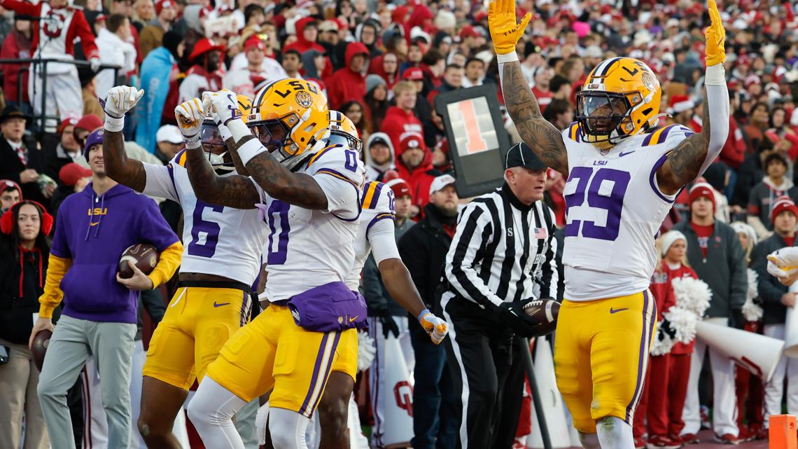 Mateer throws late TD pass, No. 8 Oklahoma beats LSU 17-13 to likely ...
