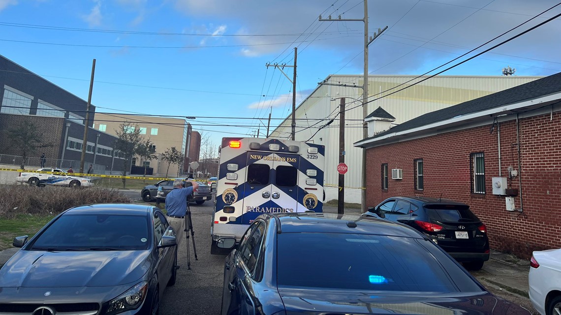 16-year-old student shot outside Booker T Washington High, NOPD ...