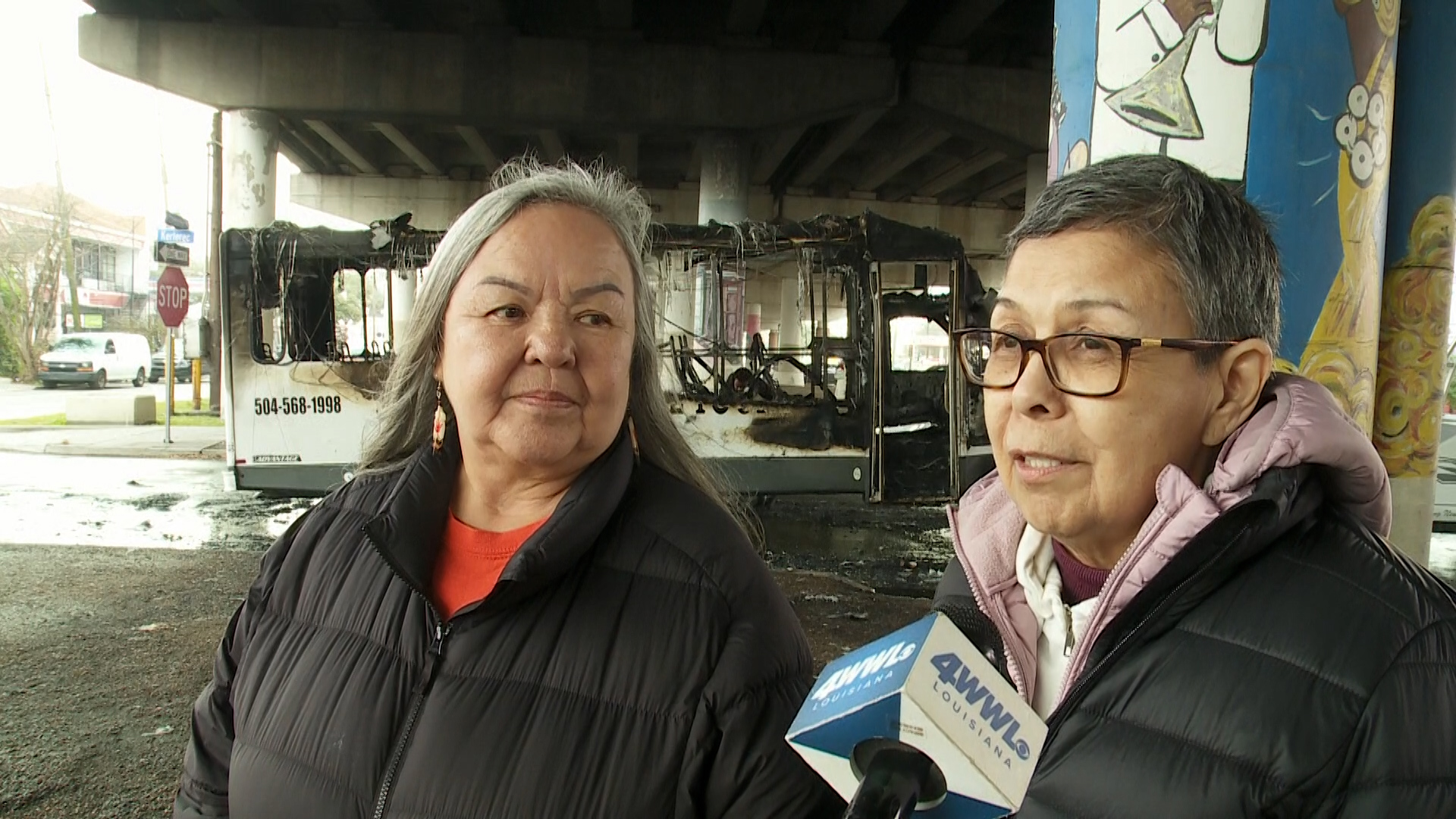 Tour bus catches fire near I-10 in Tremé | wwltv.com