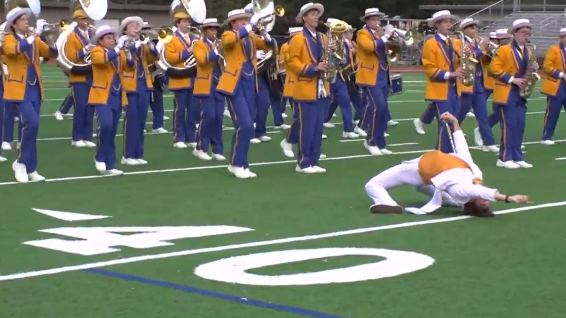 St. Paul's Marching Wolves bring style and legacy to Mardi Gras parades ...