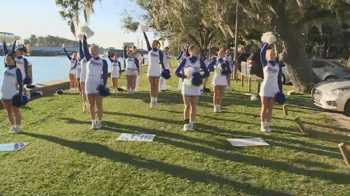 Mandeville High School Cheerleaders join Eyewitness Morning News ...
