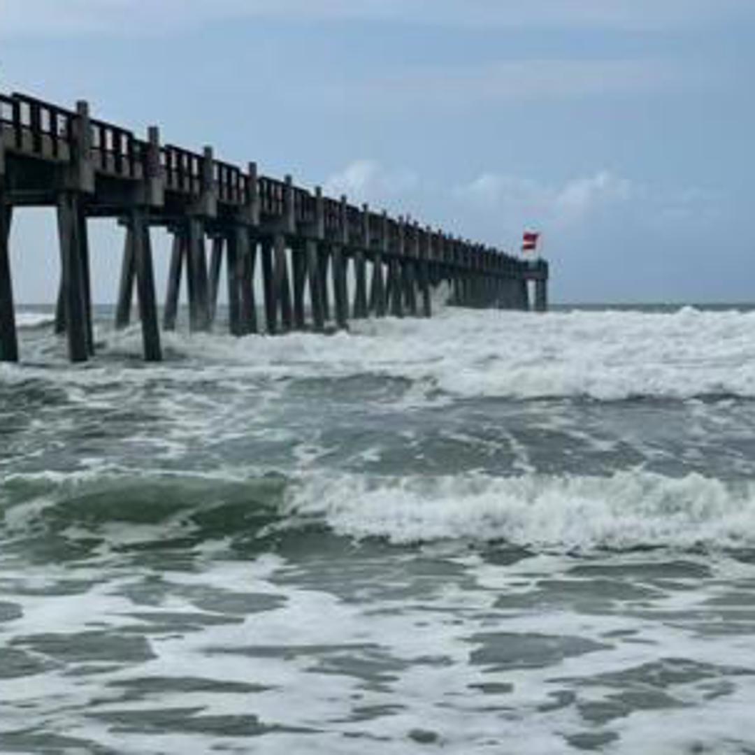 Headed to the beach? Double red flags fly along Gulf Coast after Arthur ...