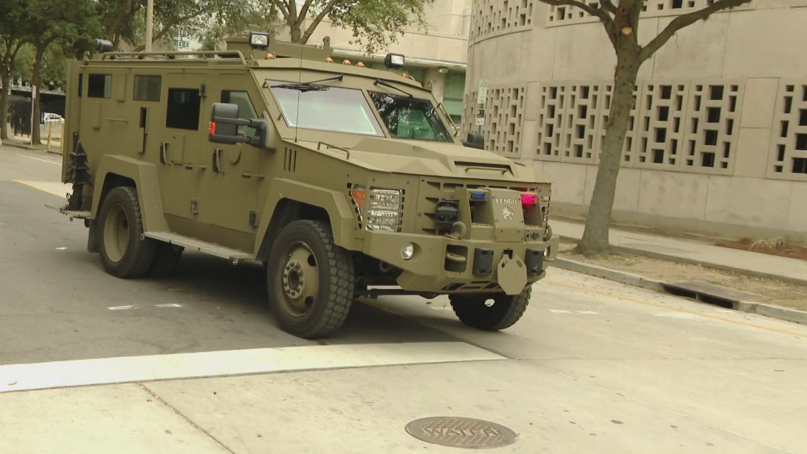 Super Bowl Security: FBI, NOPD & Federal Agents Lock Down New Orleans ...