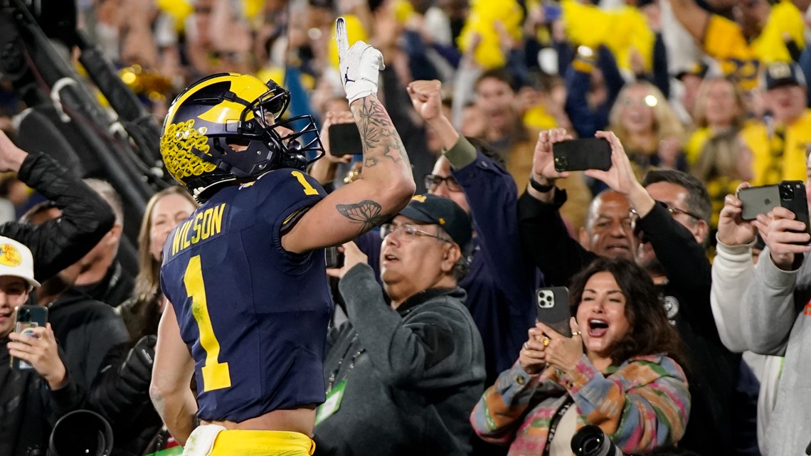 Michigan beats Alabama 27-20 in overtime on Blake Corum's TD run to ...