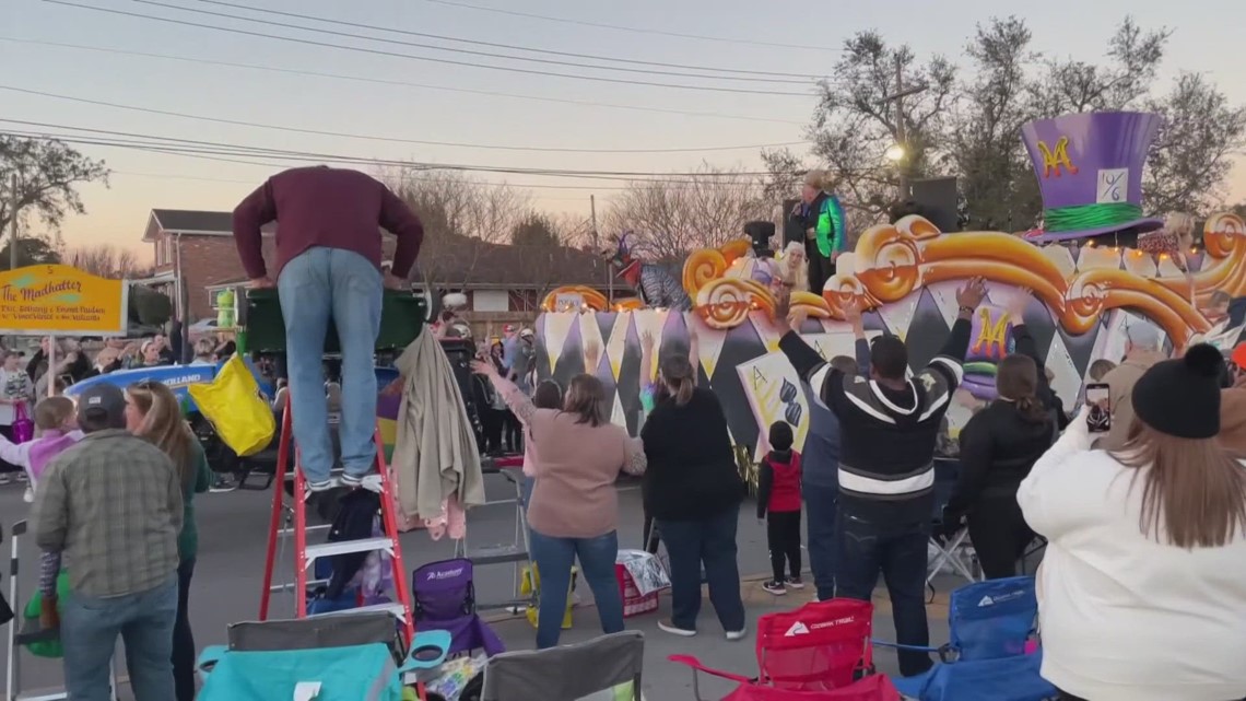 Krewe of Mad Hatters pushed back one day to Sunday amid rain forecast ...