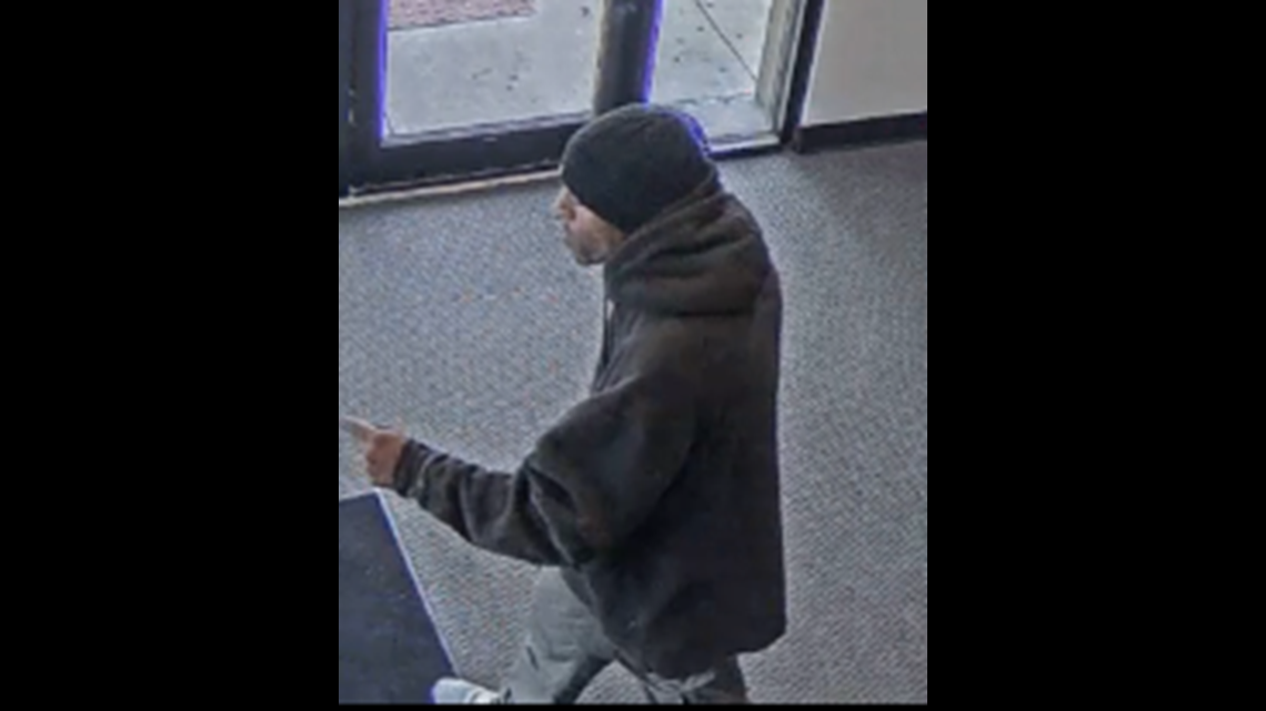 FBI, NOPD need help identifying bank robber, officials say | wwltv.com