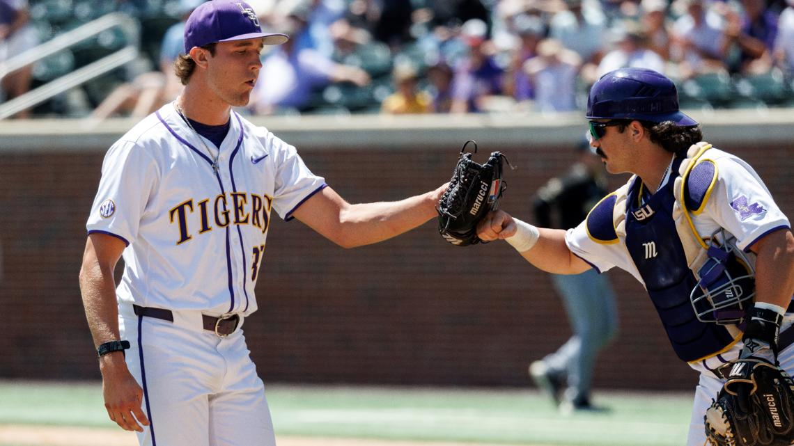 North Carolina beats defending-champion LSU 4-3 in 10 innings for ...