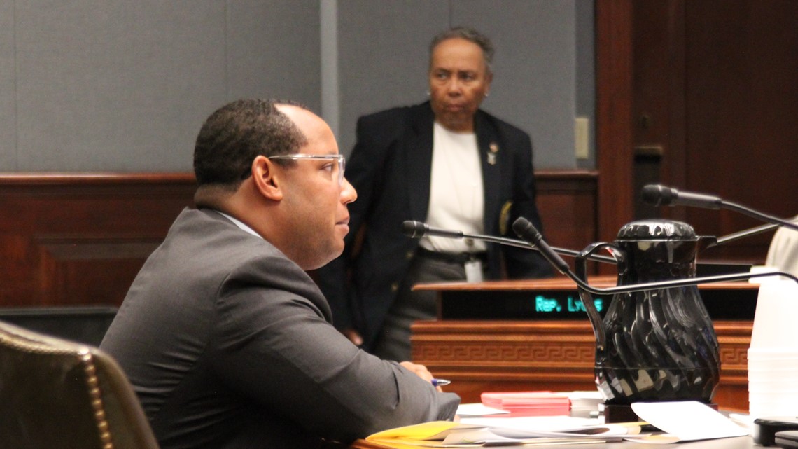 Bill advances to limit money for political committees | wwltv.com