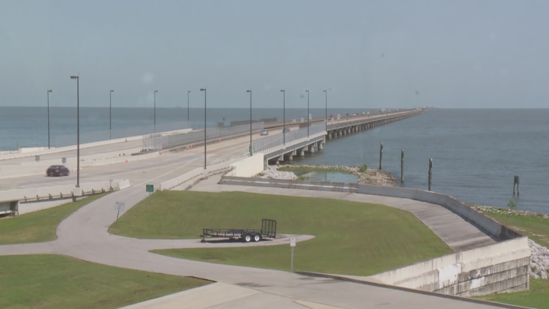 Causeway Bridge Northbound Lanes Closed After Fiery Incident | wwltv.com