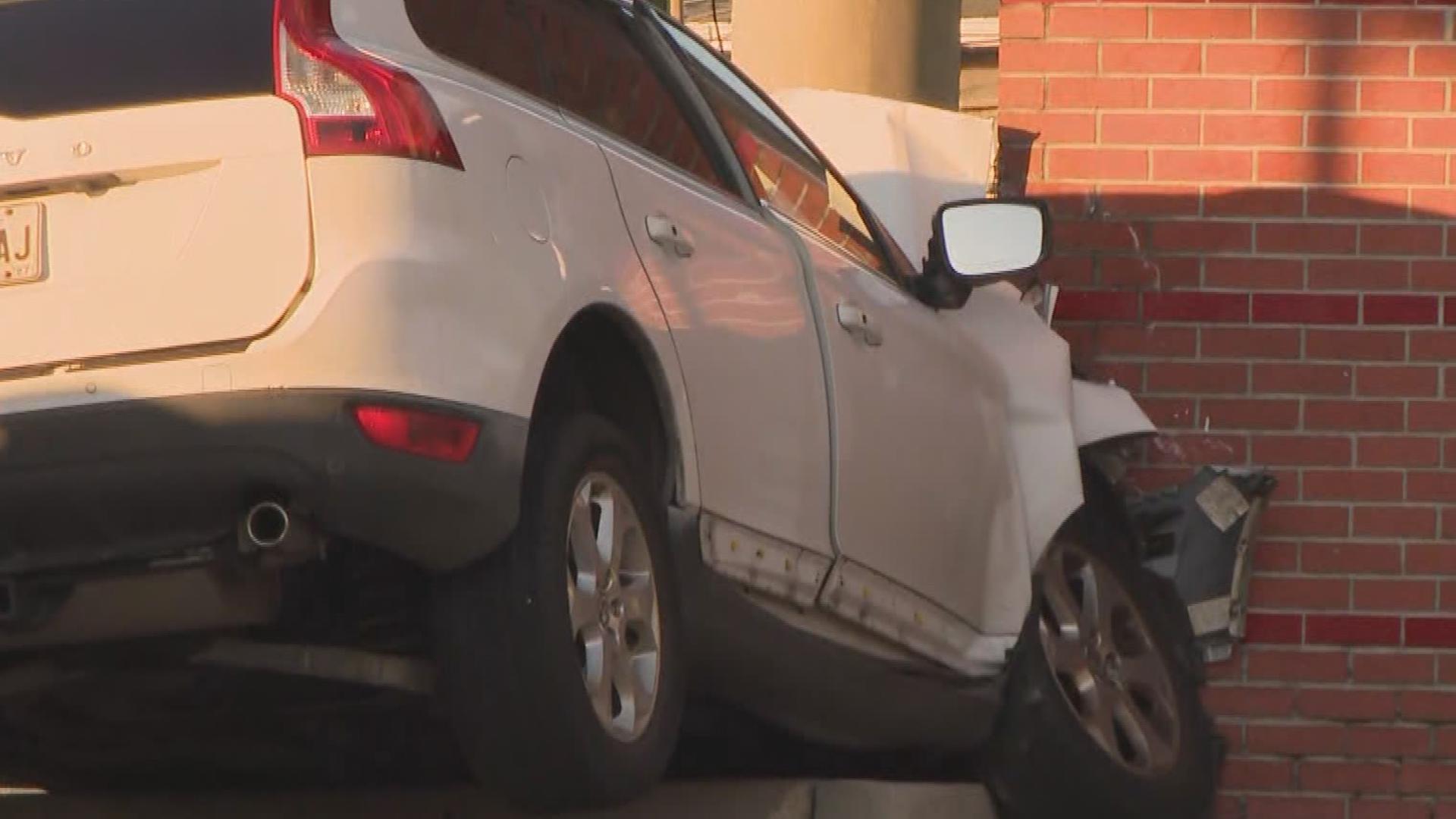 EMS worker hit by vehicle in New Orleans' Seventh Ward | wwltv.com