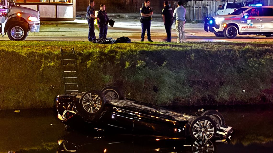 ‘I’ve never seen a car fly like that before': Car flips into Kenner ...