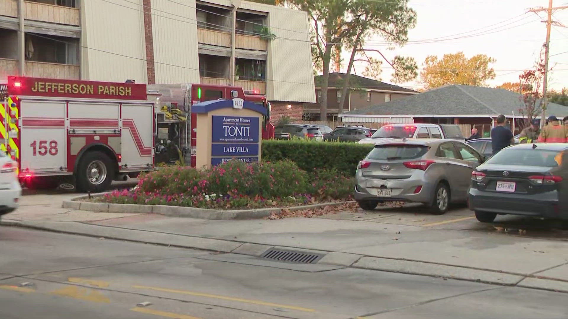 Fire crews investigate blaze at Lake Villa Apartments in Metairie ...