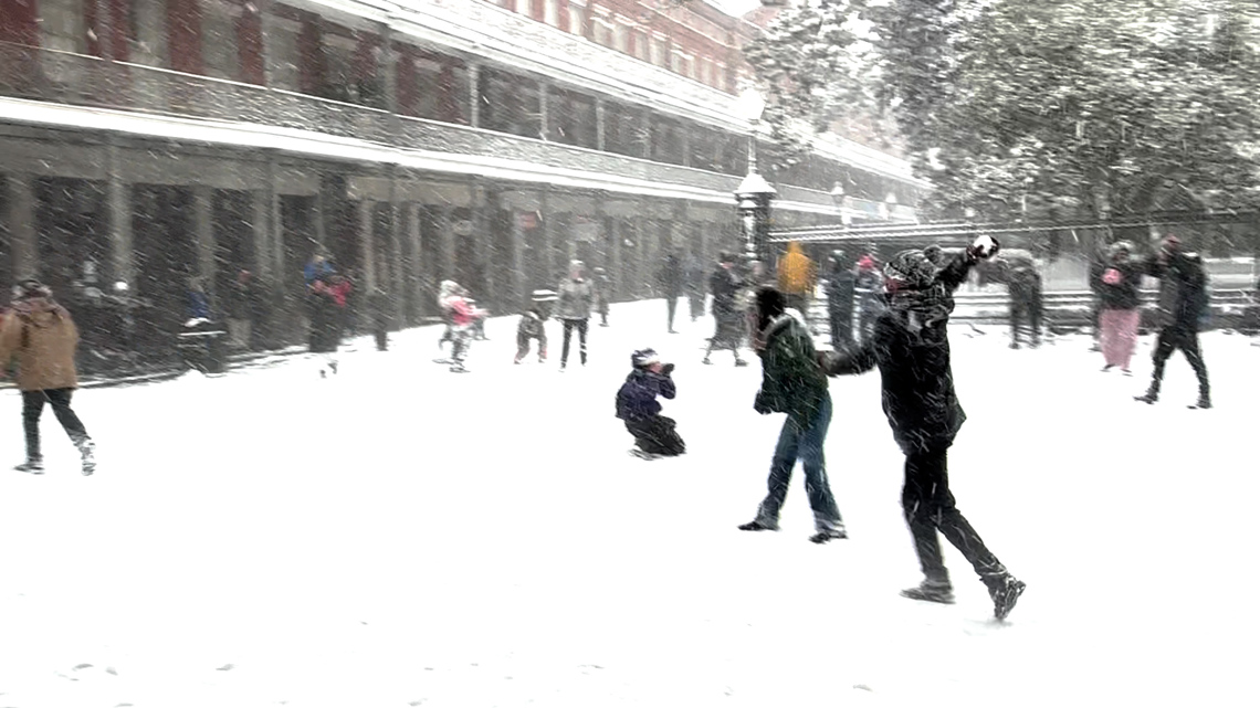 Jackson Square erupts in snowball fight during rare NOLA snowfall ...