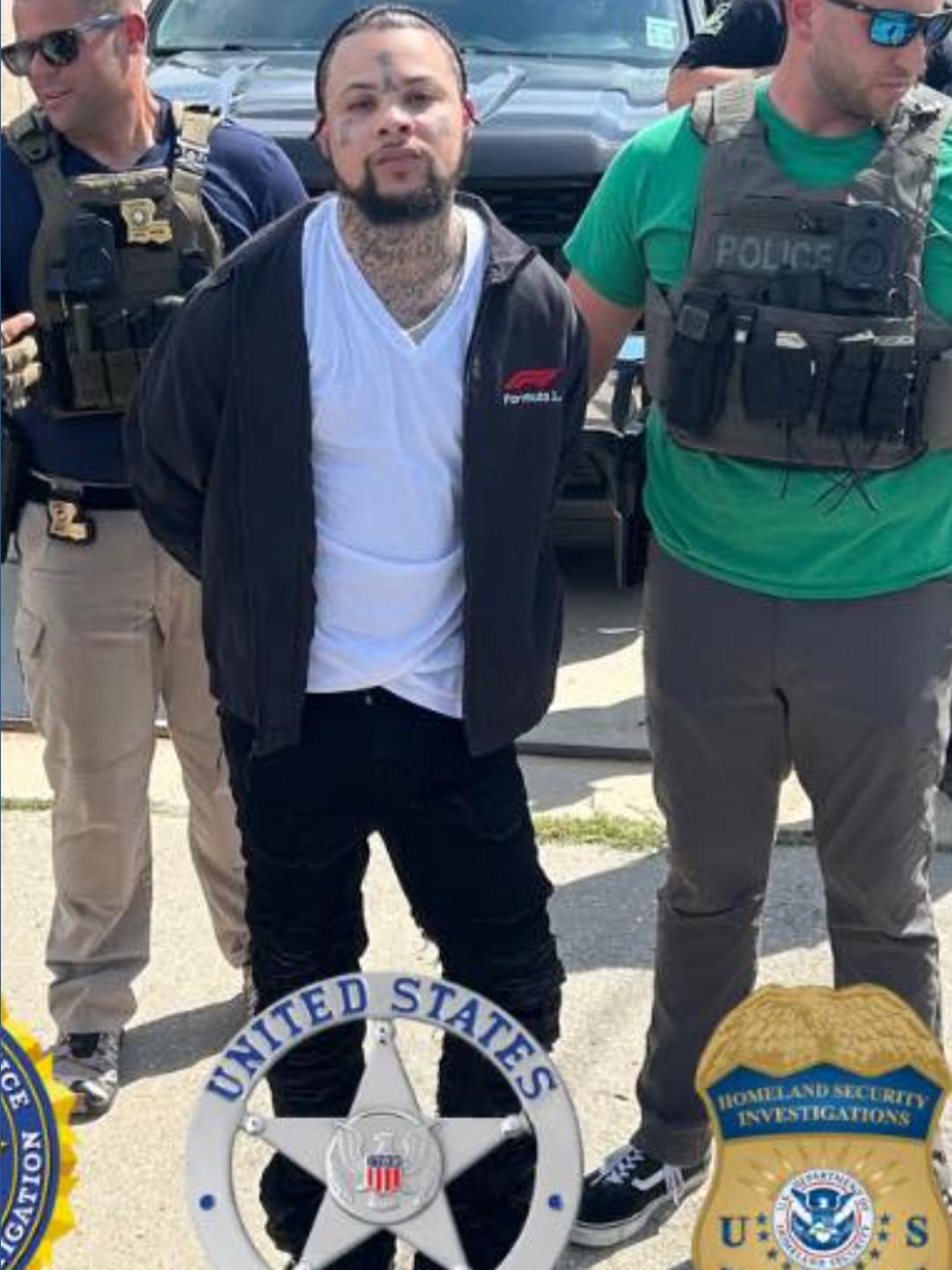 Antoine Massey captured by US Marshals, Groves remains on run | wwltv.com