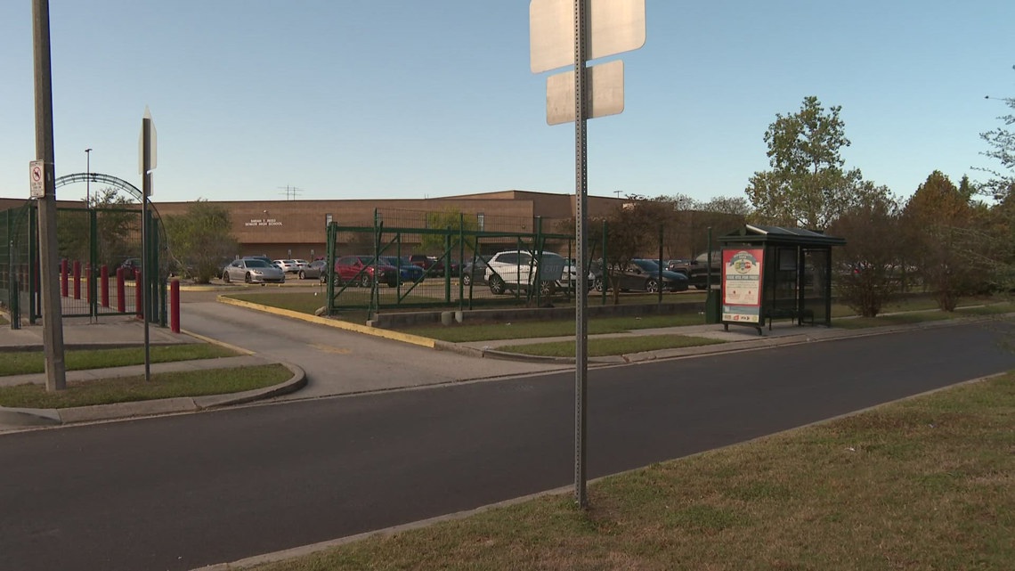 Parents react to planned closure of Sarah T. Reed High School | wwltv.com