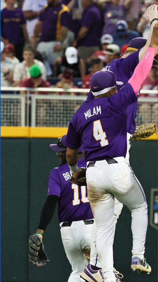 LSU stuns Arkansas in 9th-inning rally to reach national championship ...