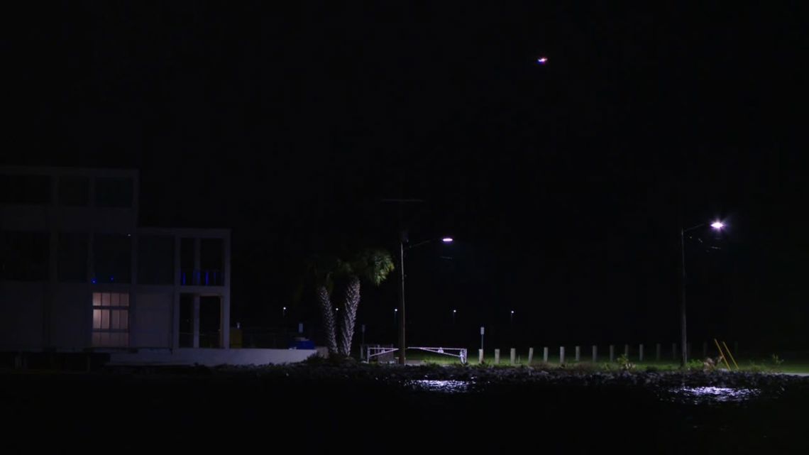 Search for possible missing person in Lake Pontchartrain | wwltv.com