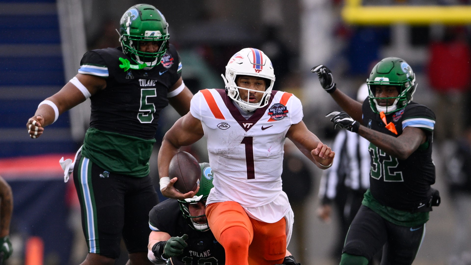 Drones handles the rain, leads Virginia Tech to 41-20 win over No. 23 ...
