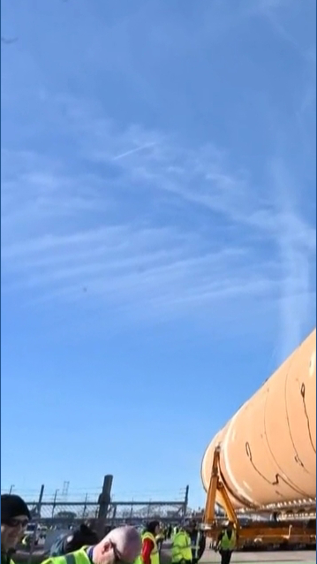 New Orleans-built rocket heads to Kennedy Space Center for Artemis III ...
