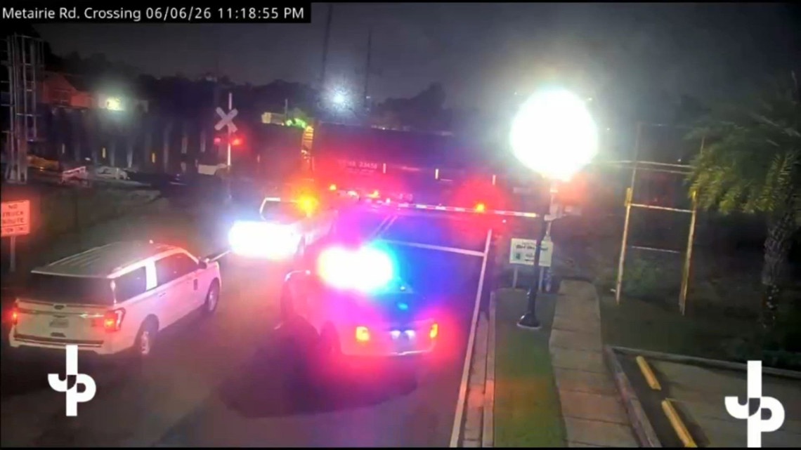 Train derailment closes roads in Old Metairie; crews working to clear ...