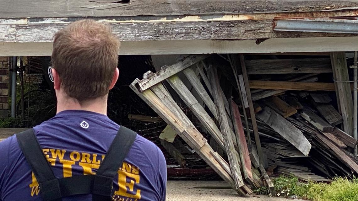 'I just saw it falling apart': House collapses in 7th Ward | wwltv.com