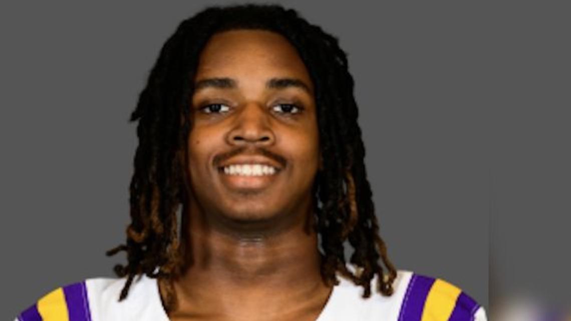 LSU freshman JT Lindsey turns himself in to police | wwltv.com