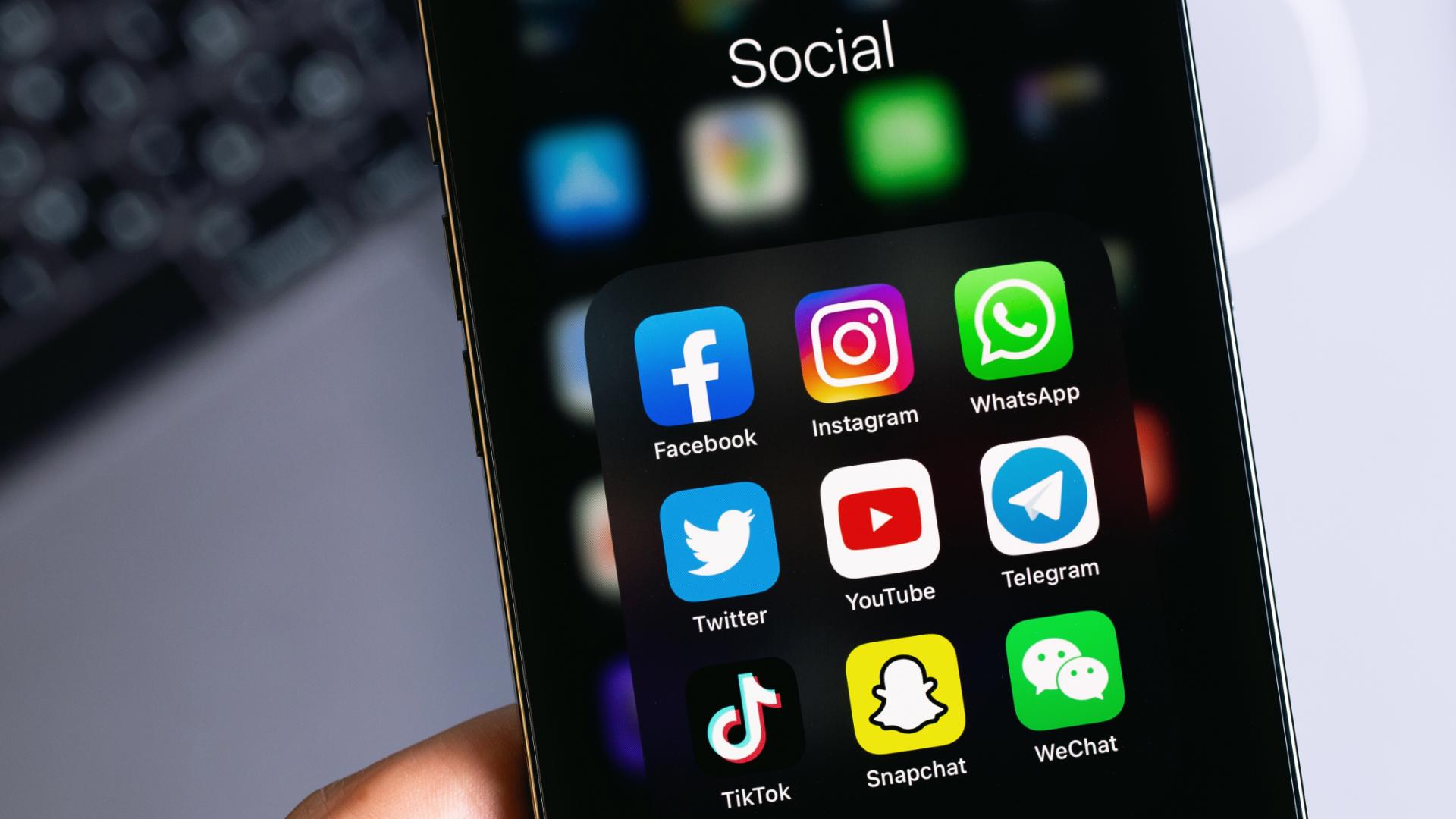 The Breakdown: Federal judge blocks Louisiana social media age ...
