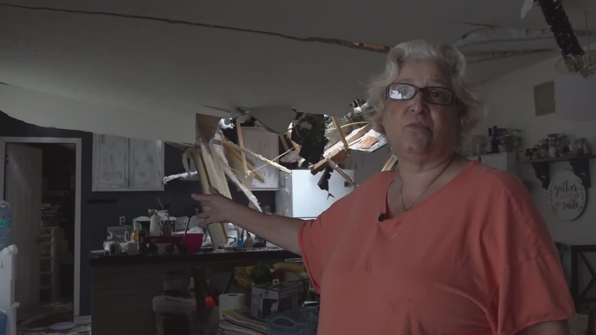 Retired Lacombe couple homeless after tree crashes through home in ...