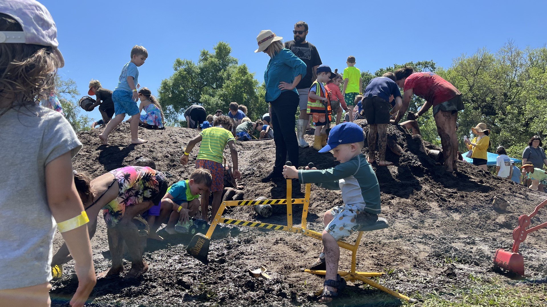 Kids got muddy at Louisiana Children's Museum Mud Fest | wwltv.com