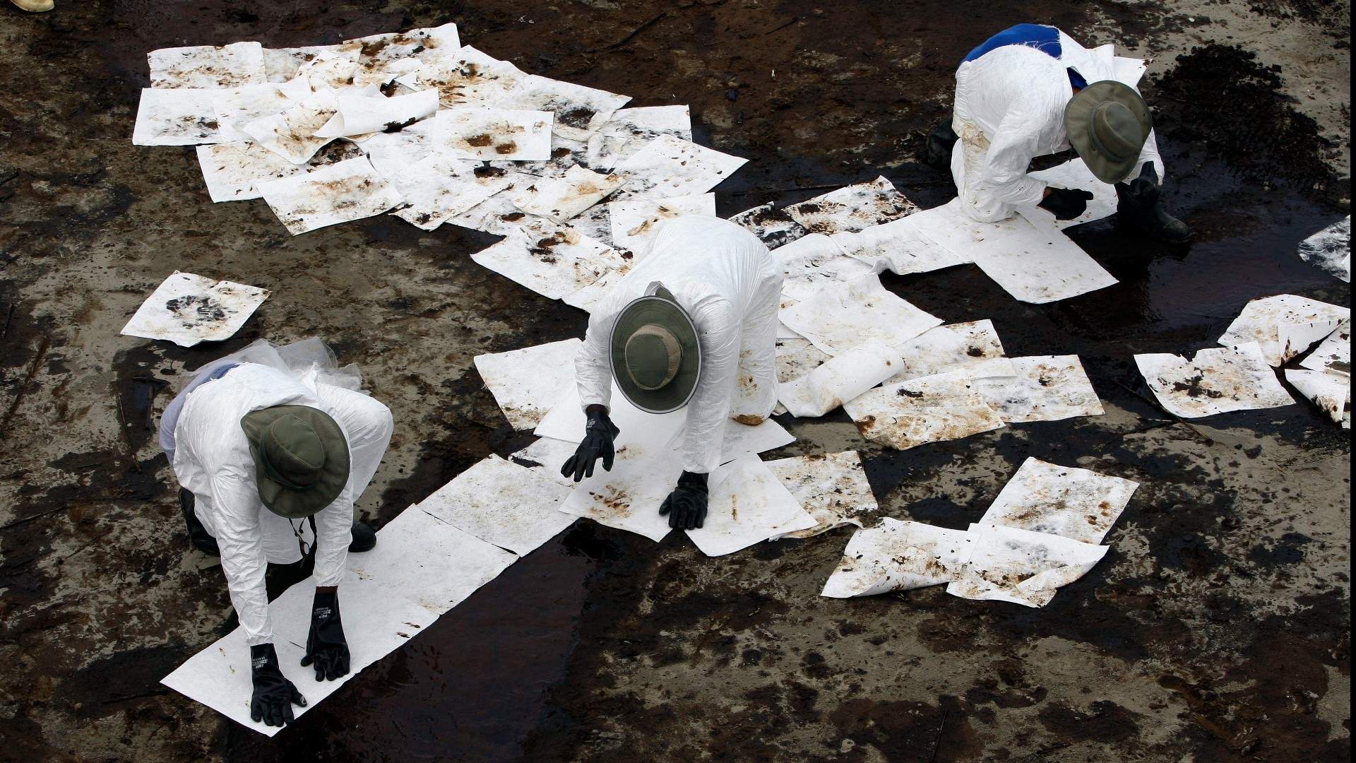 Once praised, settlement to help sickened BP oil spill workers leaves ...