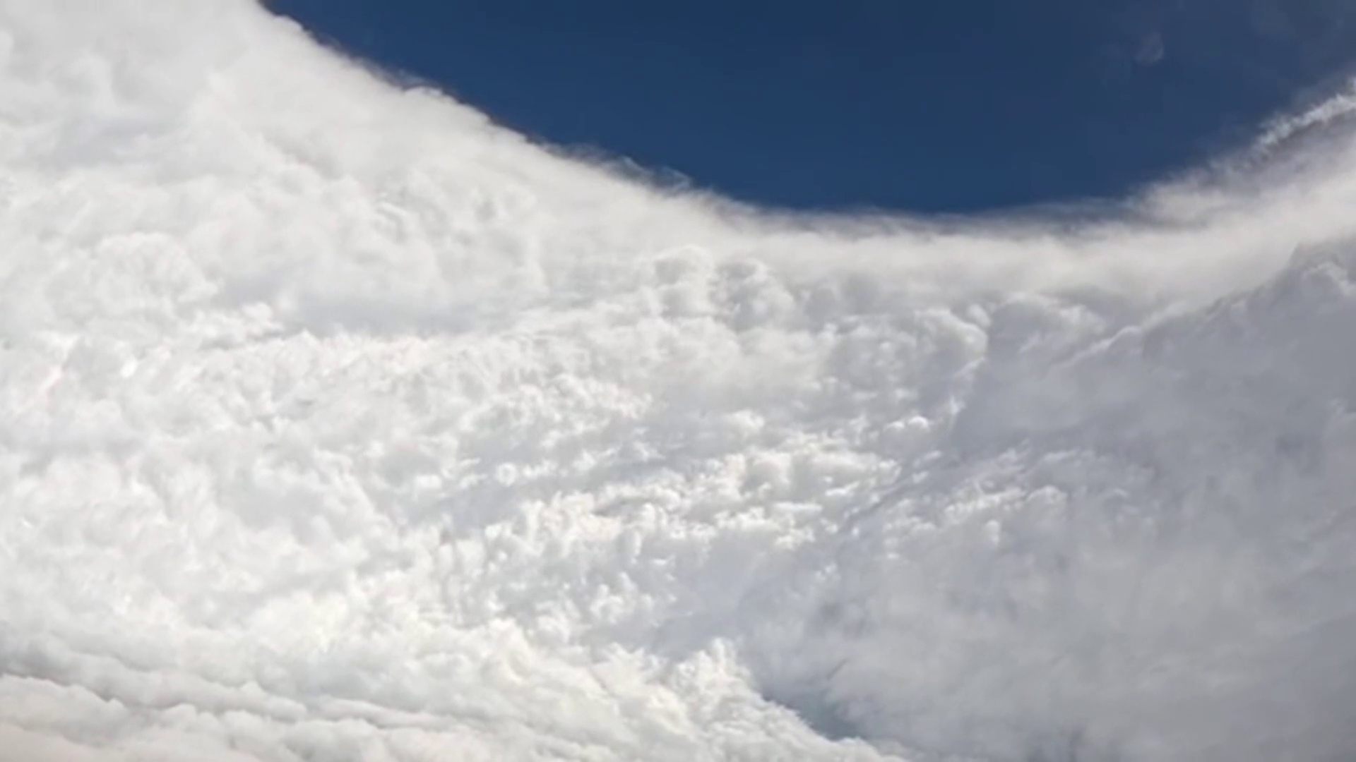 Video: Hurricane Hunters fly into the eye of Melissa | wwltv.com