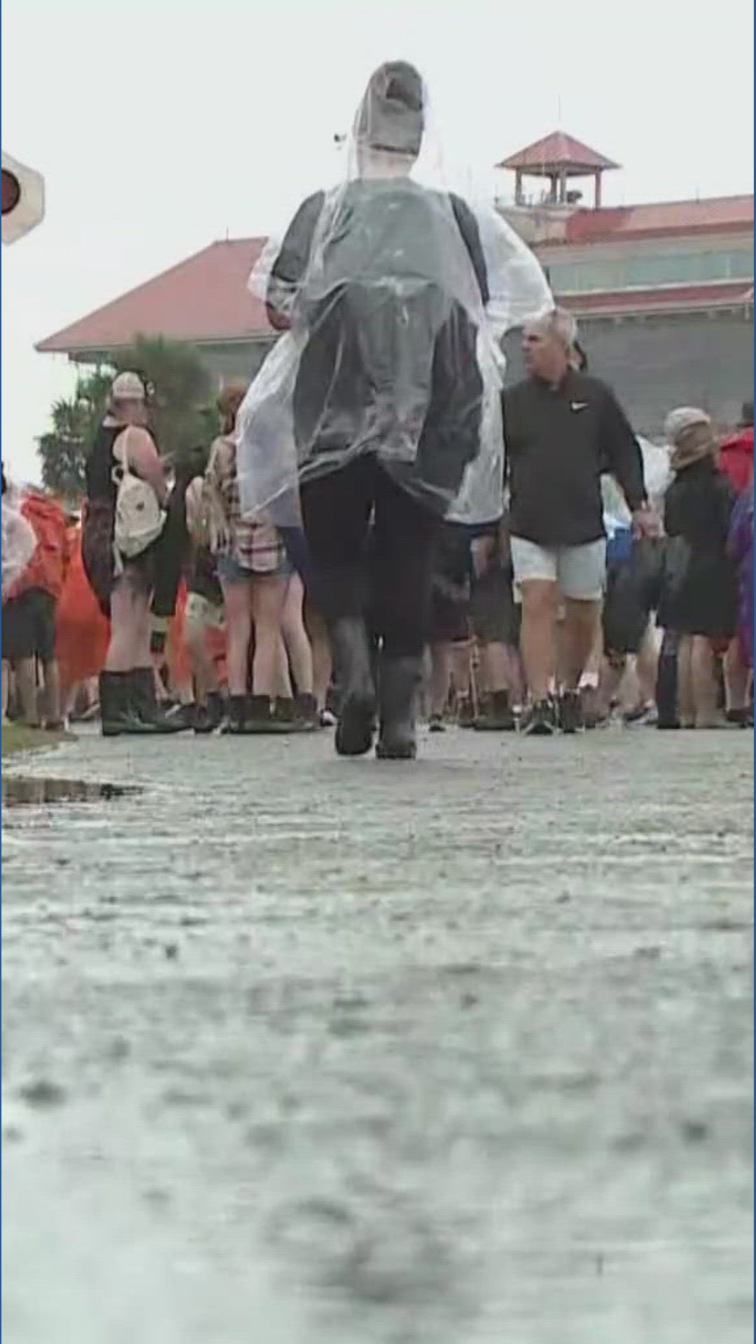 Rain impacting Jazz Fest vendors, artists | wwltv.com