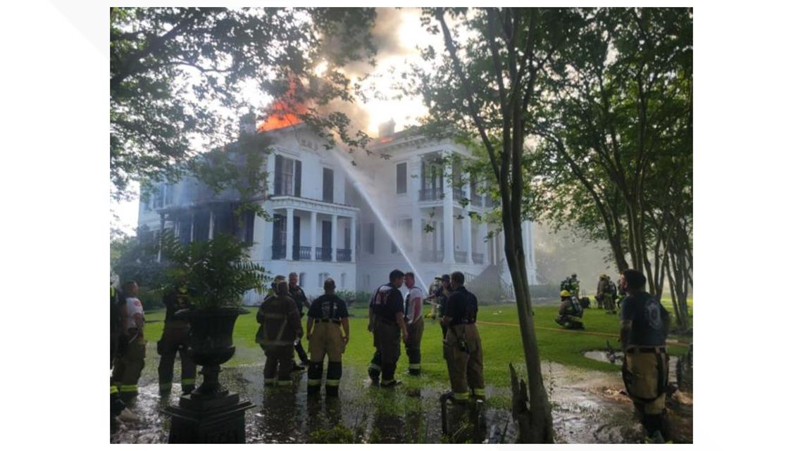Fire destroys historic Nottoway Plantation in Louisiana | wwltv.com